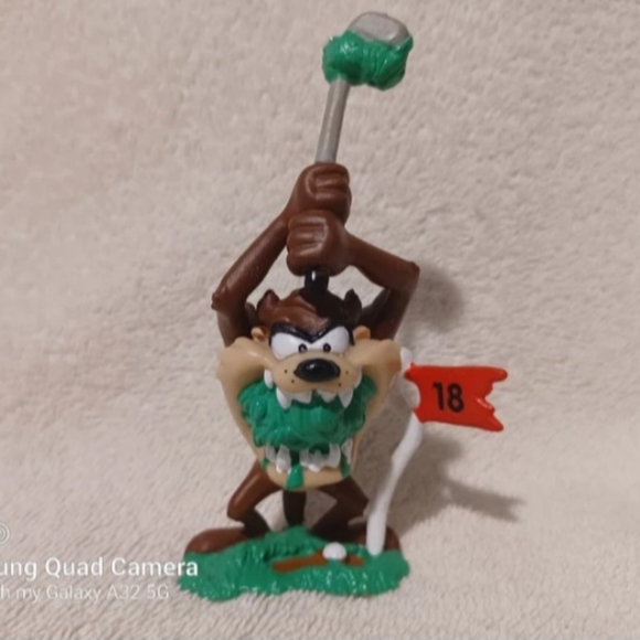 Warner Bros. | Other | Vintage Looney Tunes Tasmanian Devil Playing ...